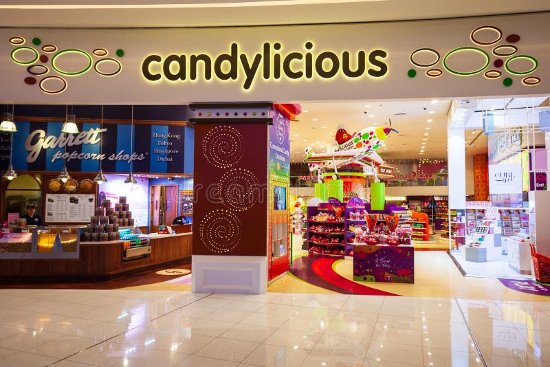 Candy store in Dubai Mall editorial image. Image of city - 38240850