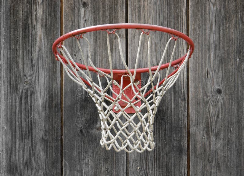 Canestro di pallacanestro fotografia stock. Immagine di cestino - 36451776