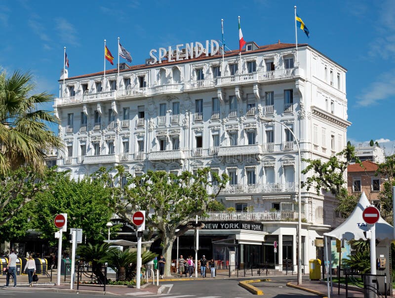Cannes - hôtel splendide image stock éditorial. Image of culture - 39135734