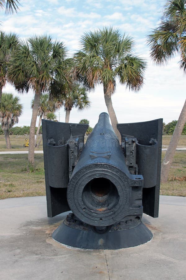 Cannon editorial stock photo. Image of florida, fort - 55855453