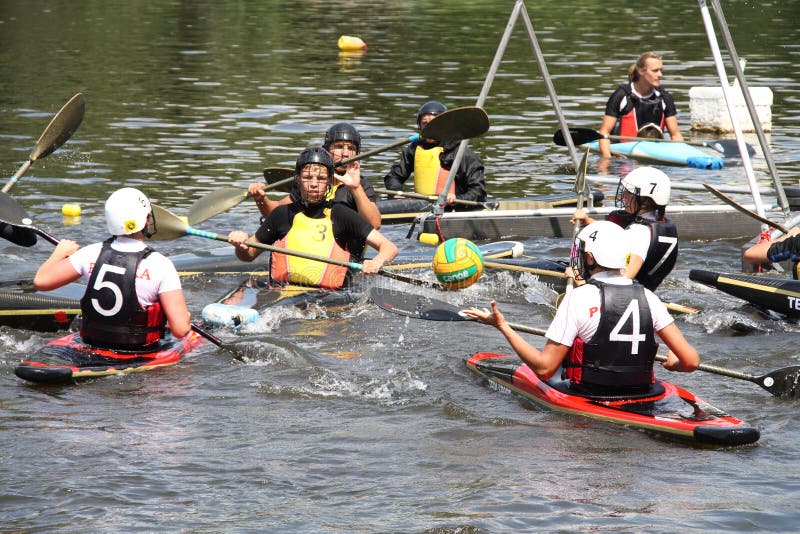Canoe polo editorial photography. Image of game, player - 20353252