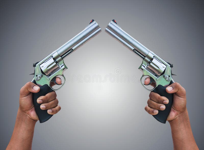 Canon de revolver image stock. Image du canon, balle - 55756951