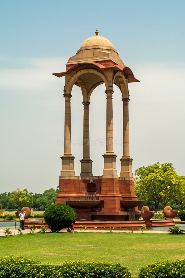 Canopy near India Gate editorial stock photo. Image of monument - 32784303