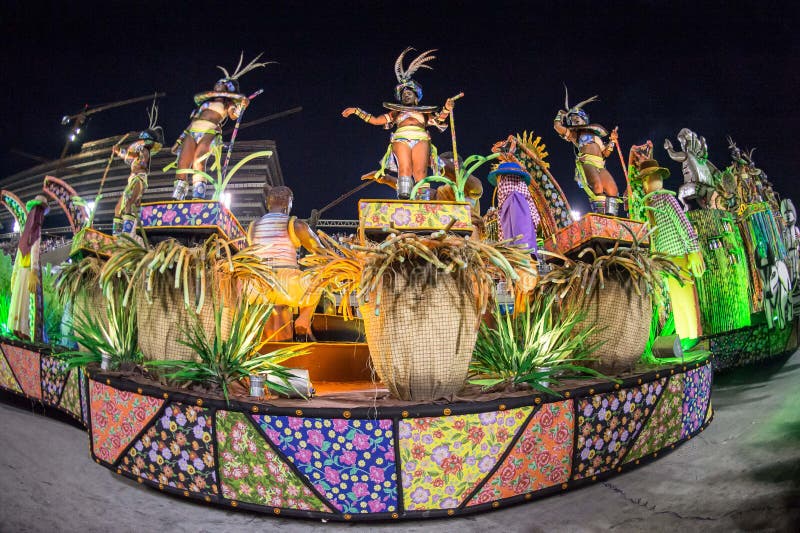 Canrnival 2014 foto editorial. Imagen de belleza, danza - 39202716