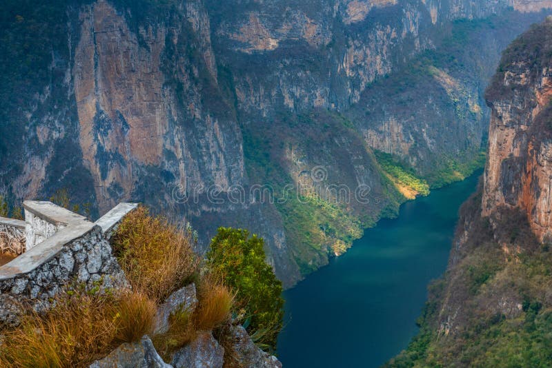 Canyon Del Sumidero National Park Stock Image - Image of cliff ...