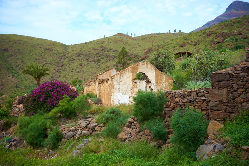 Crumbled House in Cuban Countryside Stock Photo - Image of masonry ...