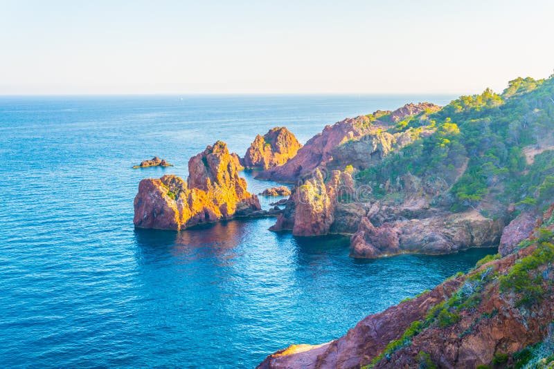 Cap du dramont en France image stock. Image du côtier - 206097787