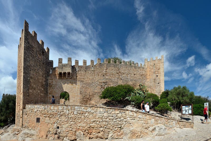 Capdepera Castle editorial image. Image of house, landscape - 49122900