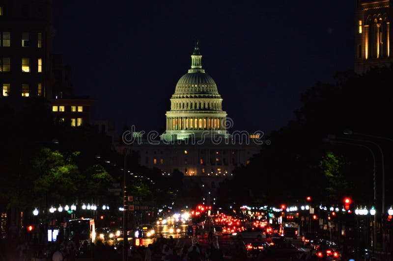 The Capital Building at Night Dc Editorial Image - Image of building ...