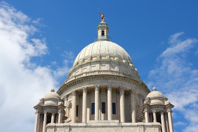 Capital de la Isla Rhode foto de archivo. Imagen de casa - 156394946