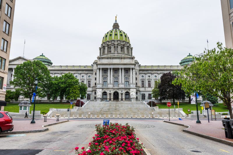 Capitol Building in Downtown Harrisburg, Pennsylvania Editorial Stock ...