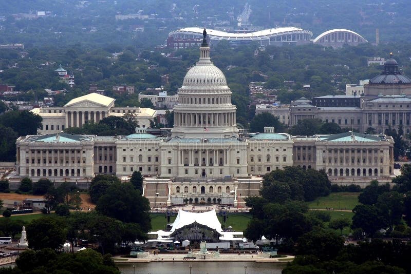 Capitolio foto de archivo. Imagen de senadores, linterna - 942862