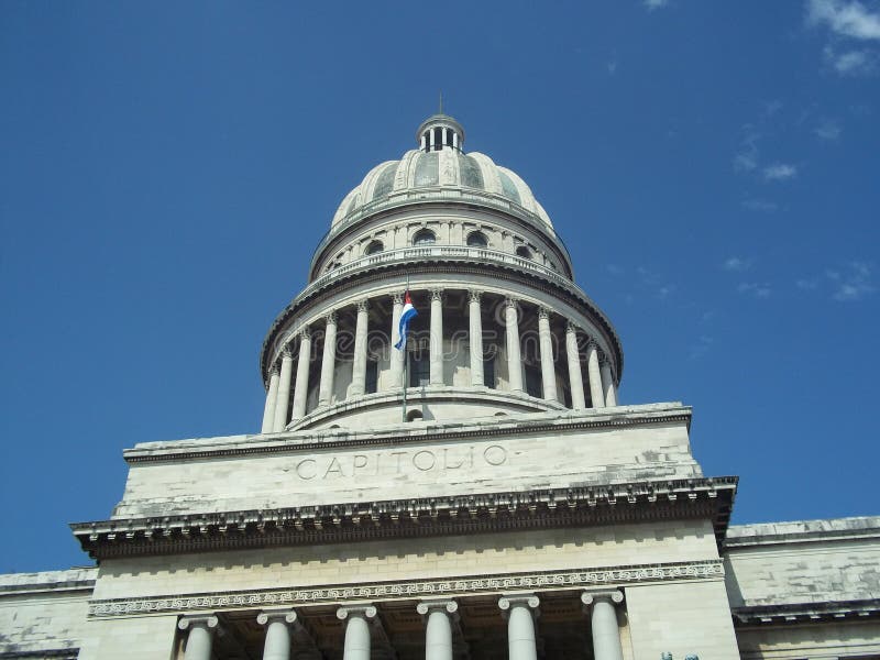 Capitolio Building and Vintage Old American Car Stock Photo - Image of ...