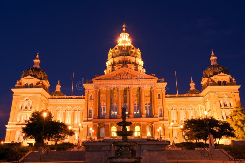 Capitolio Del Estado De Iowa Imagen de archivo - Imagen de senado ...