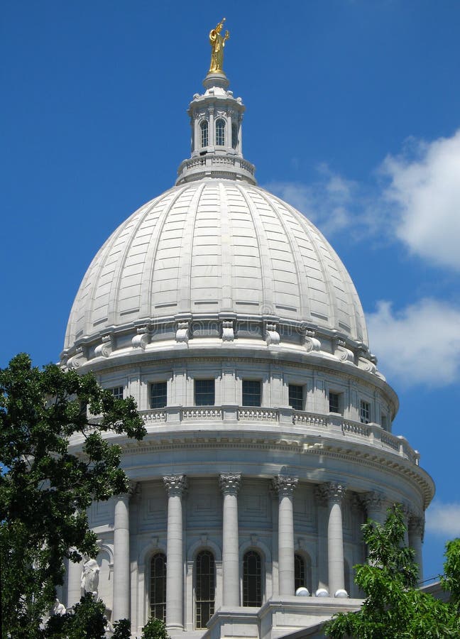 Capitolio Del Estado En Madison, Wisconsin Imagen de archivo - Imagen ...