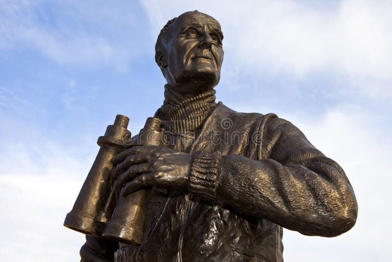 Capitán Frederic John Walker Statue En Pier Head En Liverpoo Imagen de ...