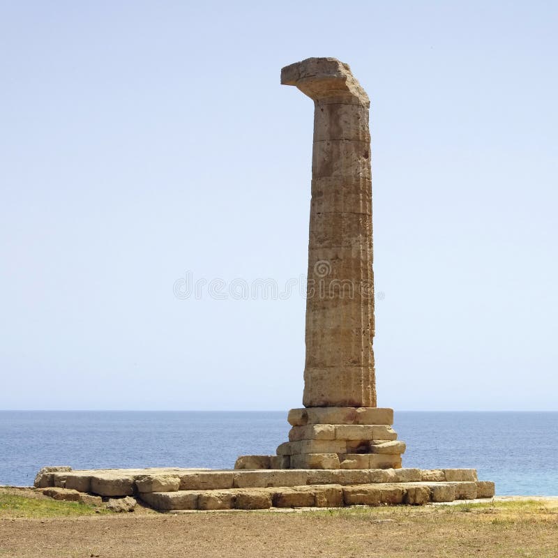 Capo Colonna, Temple of Hera Lacinia Near Crotone, Calabria, Italy ...