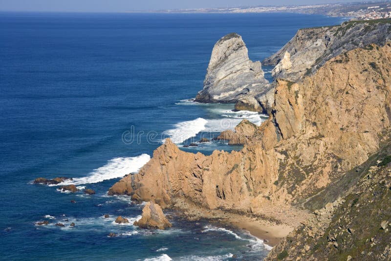 Il Faro Aperto Della Spuma Del Capo ROCA Portogallo Oscilla Il Parco ...