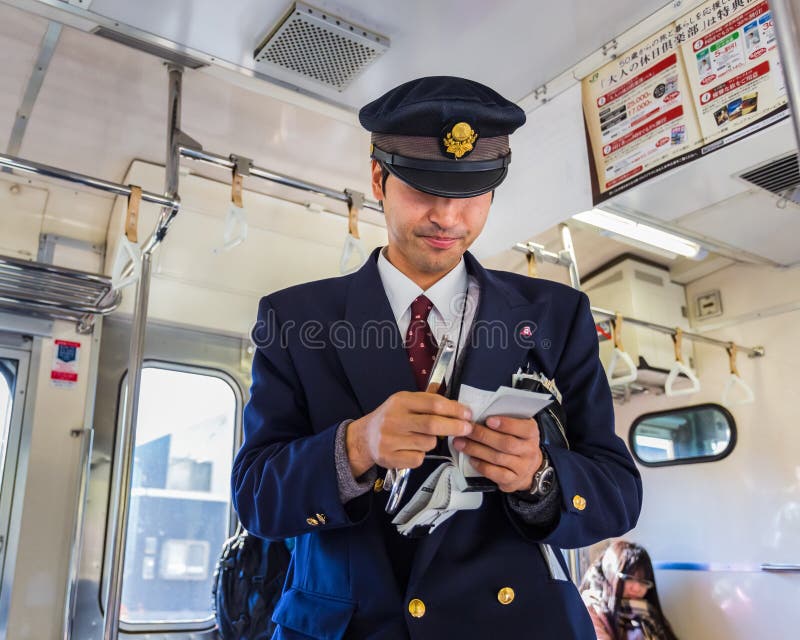 Capotreno giapponese immagine editoriale. Immagine di corsa - 39995450