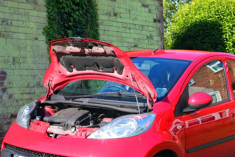 Cofano m3 del bmw aperto fotografia stock. Immagine di background ...