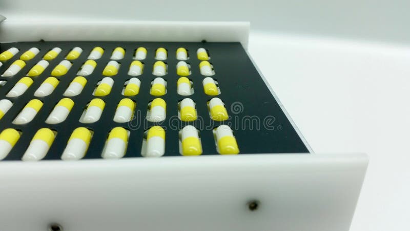 Semiautomatic Machine To Prepare Capsules in the Pharmacy Laboratory ...