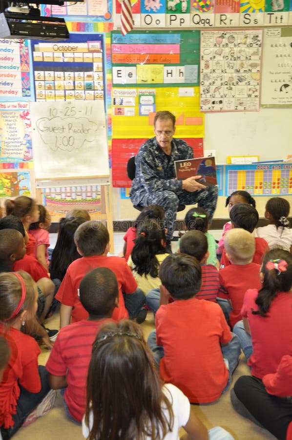 CAPT Sidoff Reads To Students At Sinclair Elementary School - San ...