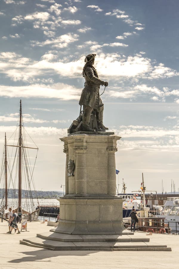 Captain Statue in Pier of Oslo, Norway Editorial Image - Image of ...