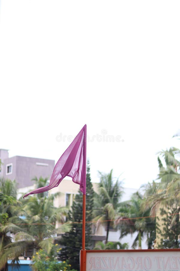 Captura Vertical De Una Bandera Rosa Foto de archivo - Imagen de forma ...