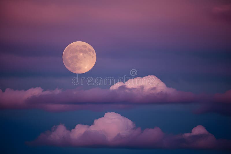 Capture Full Moon Casts an Ethereal Glow Amidst Drifting Clouds Stock ...