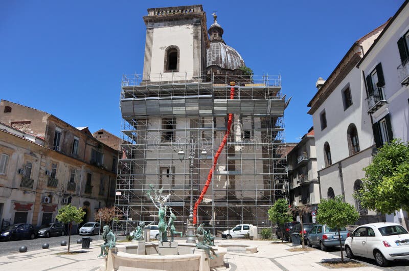 Capua - Piazza dei Giudici editorial stock image. Image of flags ...