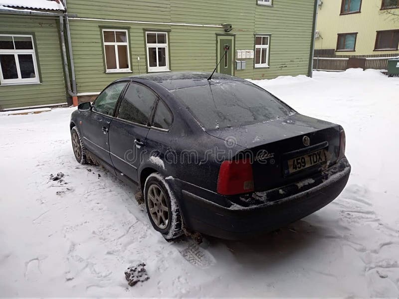 Car editorial stock image. Image of winter, passat, freezing - 117228104