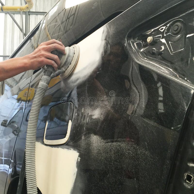 Attach the Paper To Spray Paint Garage Car Body Work Auto Repair Paint ...