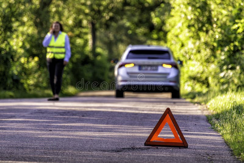Car Breakdown on a Country Road Stock Image - Image of fully, motor ...