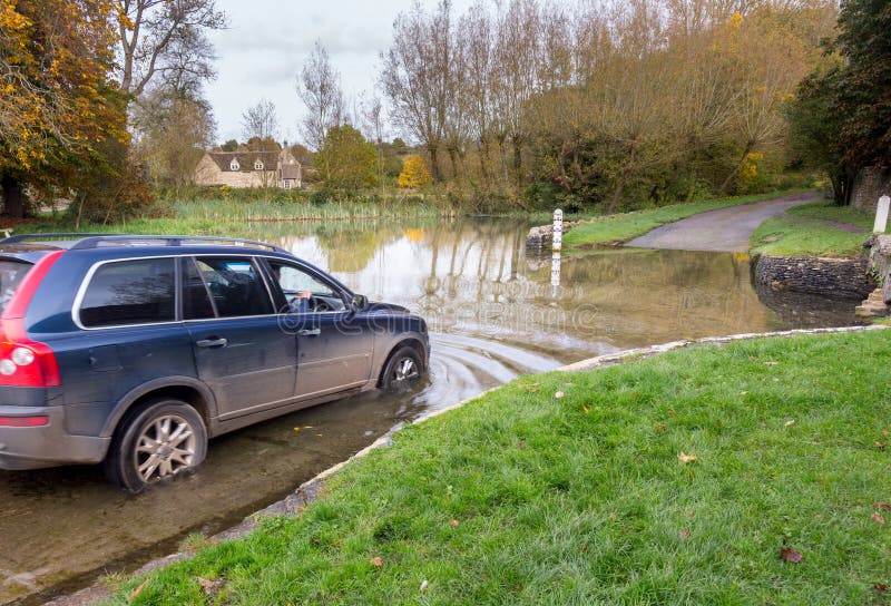 Car Crossing Deep Ford in Shilton Oxford Stock Image - Image of vehicle ...