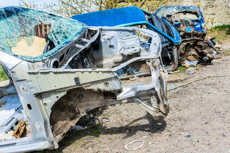 Car dump stock photo. Image of abandon, body, junk, landfill - 183240172