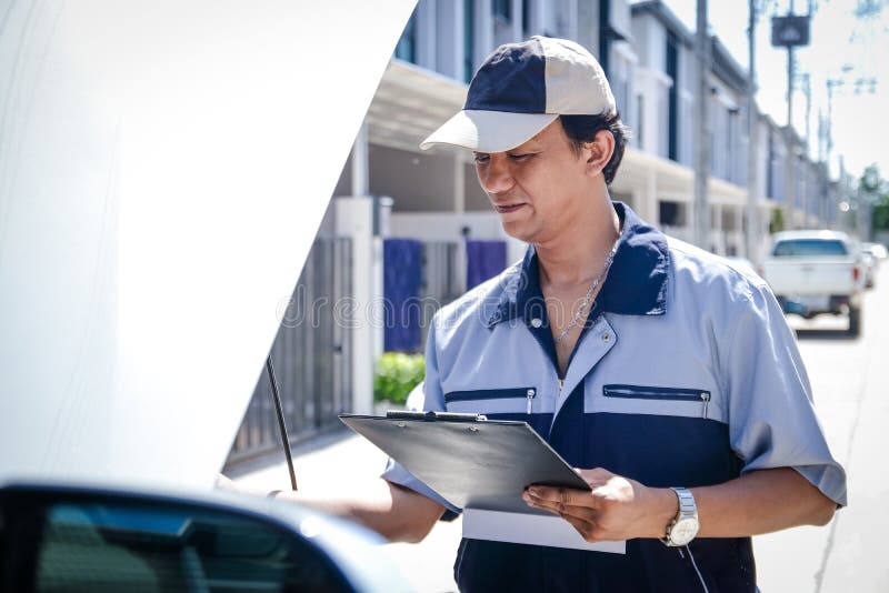 The Car Mechanic is Checking the Engine System Stock Image - Image of ...
