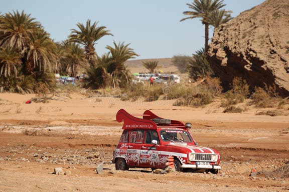 Car, Off Roading, Sand, Desert Stock Image - Image of vehicle, desert ...