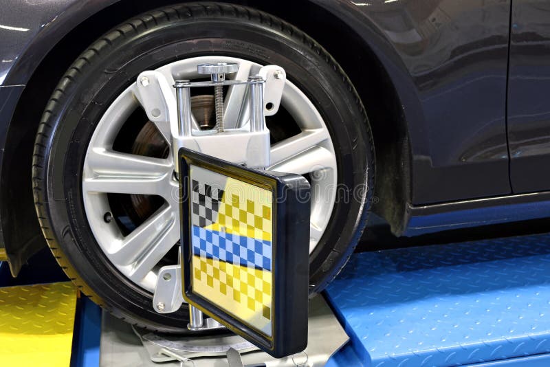 423 Car Alignment System Stock Photos - Free & Royalty-Free Stock ...