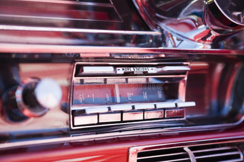 Vintage Car Radio Wallpaper
