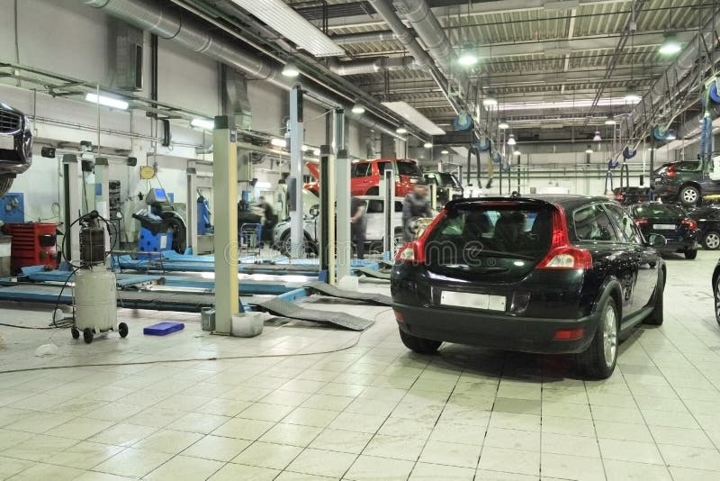 Car repair garage stock photo. Image of automotive, maintenance - 37537578