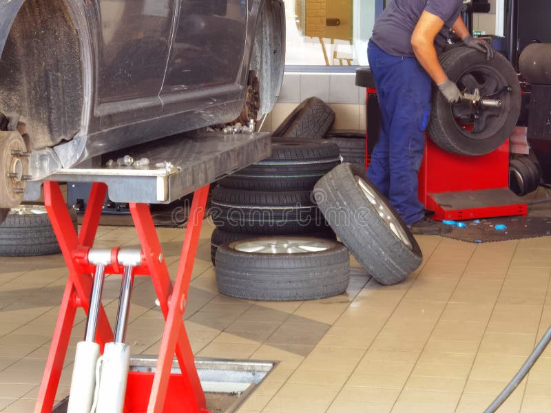 Car Repair Shop Tire Change Stock Photo - Image of expertise, repair ...