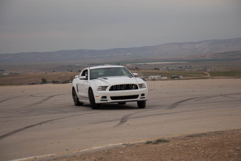 Car on the Roads of the Desert Editorial Photography - Image of power ...