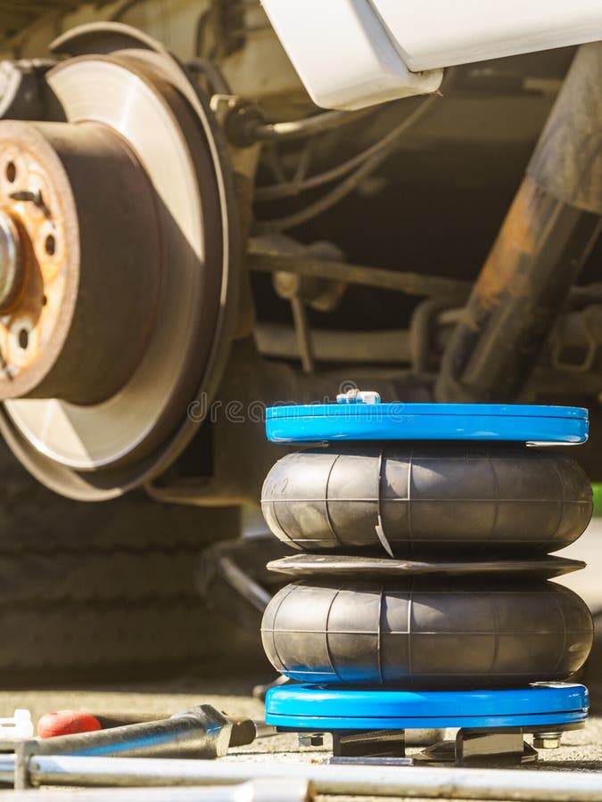 Car Service Installing Air Ride Suspension Stock Photos - Free ...