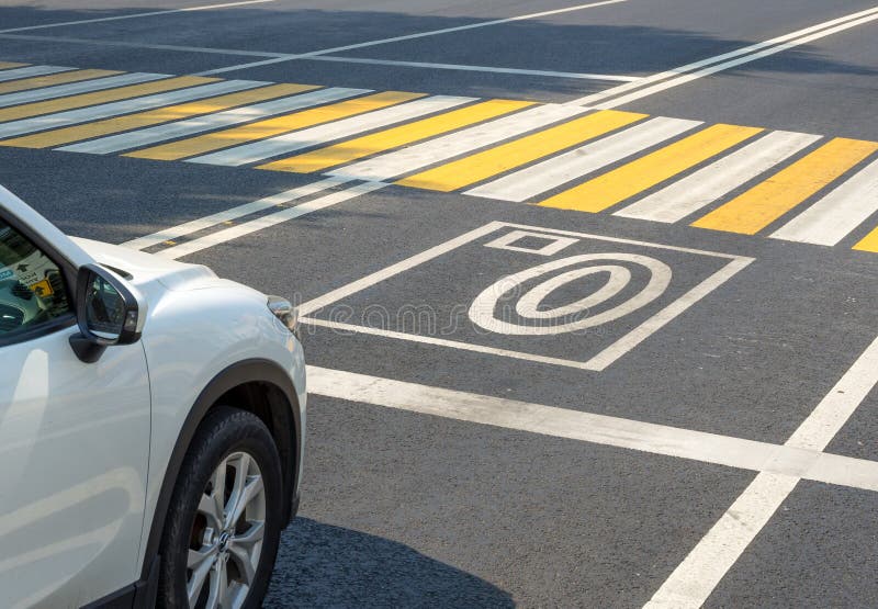 Stop line sign editorial stock photo. Image of traffic - 128752843