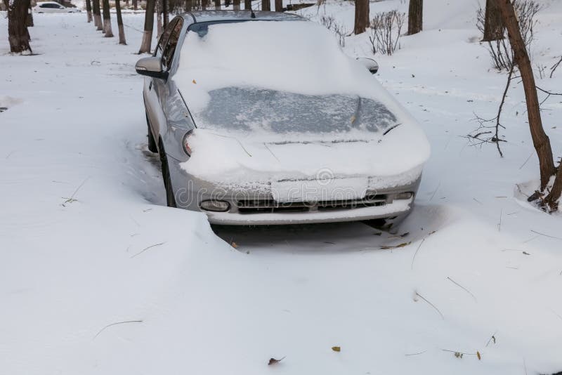Car stuck in snow stock image. Image of atmosphere, cars - 80632253