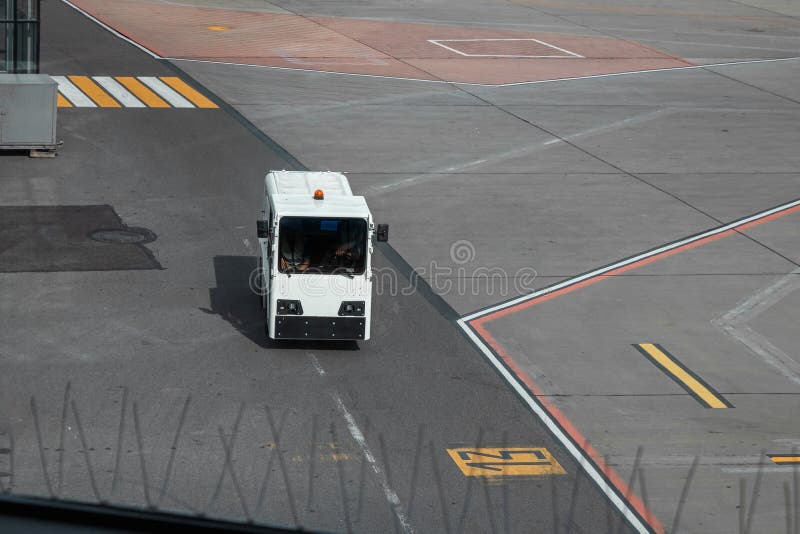 Car for VIP Clients at the Airport on the Strip Editorial Photography ...
