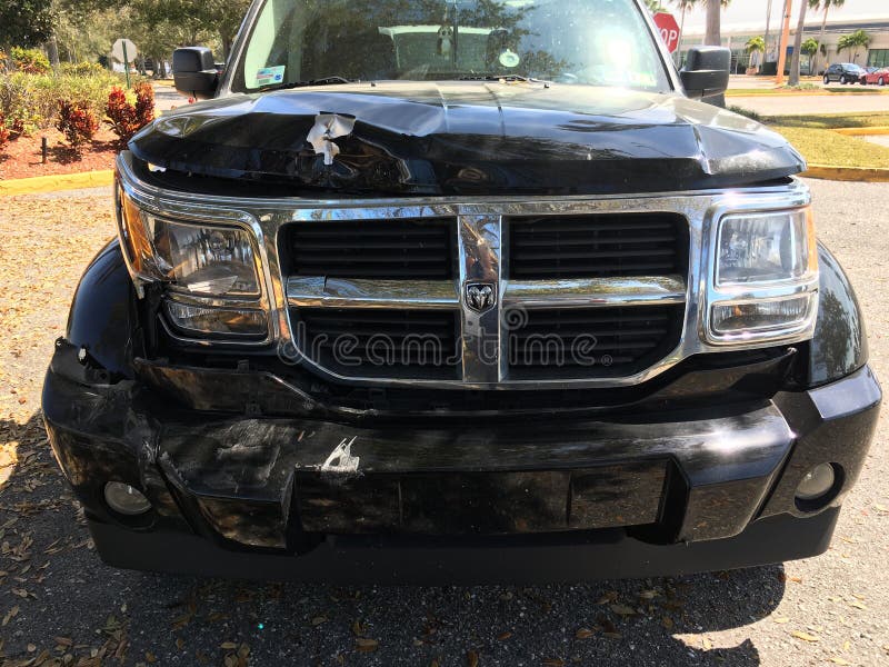 Car wreck editorial photo. Image of wreck, inattentive - 68553961