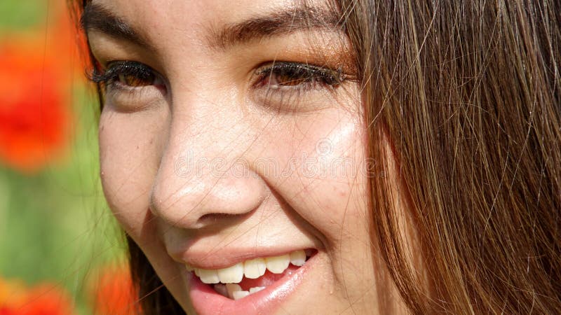 Cara De Sorriso Da Pessoa Peruana Bonito Foto de Stock - Imagem de ...