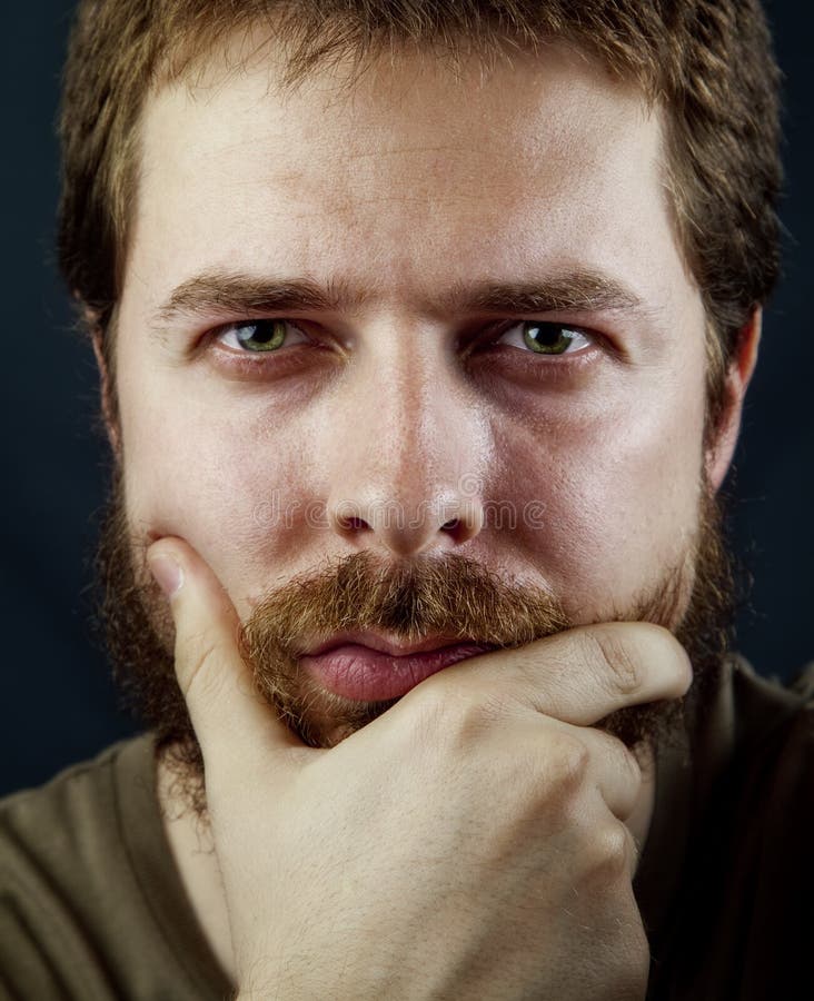 Cara De Un Hombre Serio Inteligente Foto de archivo - Imagen de intenso ... Cara De Un Hombre Serio Inteligente Foto de archivo - Imagen de intenso ...