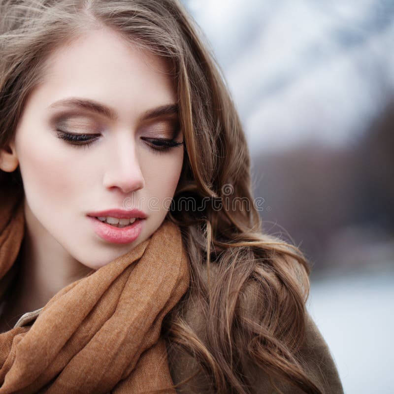 Cara Hermosa Del Modelo De Moda Mujer Joven 15 Foto de archivo - Imagen ...